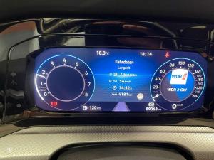 Black Volkswagen Golf 2023 in Marijampole, with an engine capacity of 1.00 L and mileage of 89 thousand km for 15972 €, photo 11 on AUTOMOTO.COM.LV