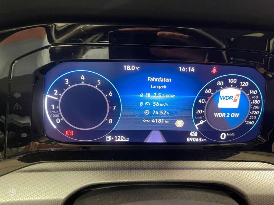 Black Volkswagen Golf 2023 in Marijampole, with an engine capacity of 1.00 L and mileage of 89 thousand km for 15972 €, photo 11 on AUTOMOTO.COM.LV