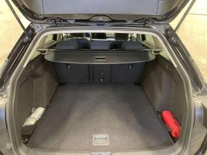 Black Volkswagen Golf 2023 in Marijampole, with an engine capacity of 1.00 L and mileage of 89 thousand km for 15972 €, photo 19 on AUTOMOTO.COM.LV