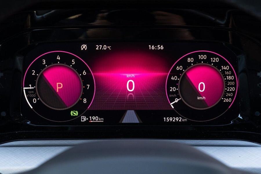 Melns Volkswagen Golf 2023 Rīga, ar dzinēja tilpumu 1.50 L un nobraukumu 159 tūkst. km par 17900 €, foto 13 vietnē AUTOMOTO.COM.LV