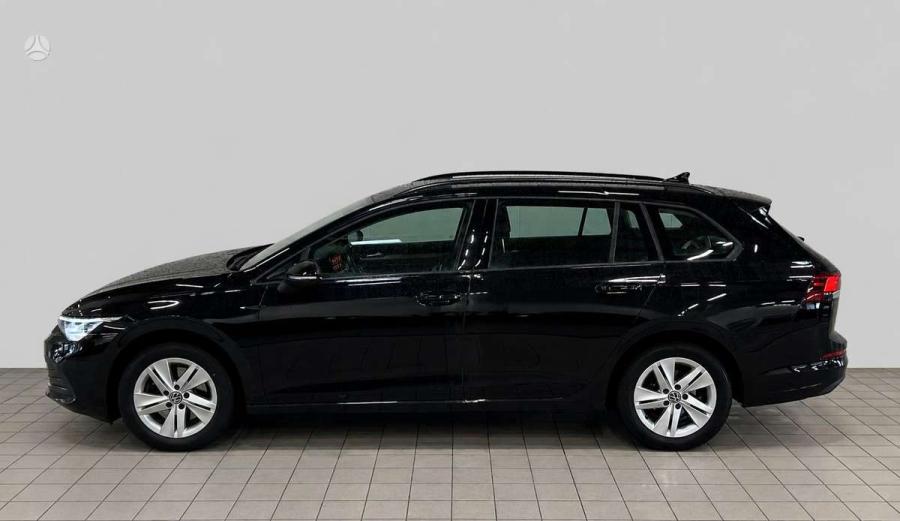 Black Volkswagen Golf 2023 in Kaunas, with an engine capacity of 1.97 L and mileage of 168 thousand km for 14200 €, photo 3 on AUTOMOTO.COM.LV