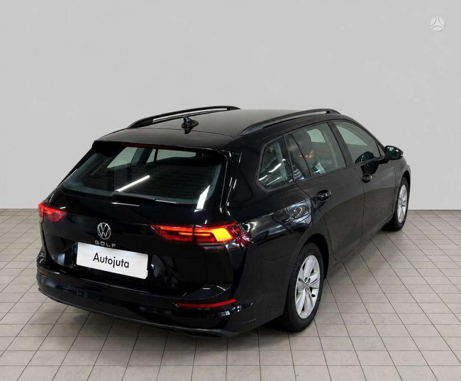 Black Volkswagen Golf 2023 in Kaunas, with an engine capacity of 1.97 L and mileage of 168 thousand km for 14200 €, photo 5 on AUTOMOTO.COM.LV