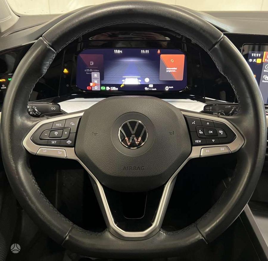 Black Volkswagen Golf 2023 in Kaunas, with an engine capacity of 1.97 L and mileage of 168 thousand km for 14200 €, photo 7 on AUTOMOTO.COM.LV