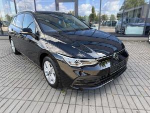 Black Volkswagen Golf 2023 in Kaunas, with an engine capacity of 1.00 L and mileage of 159 thousand km for 14200 €, photo 3 on AUTOMOTO.COM.LV