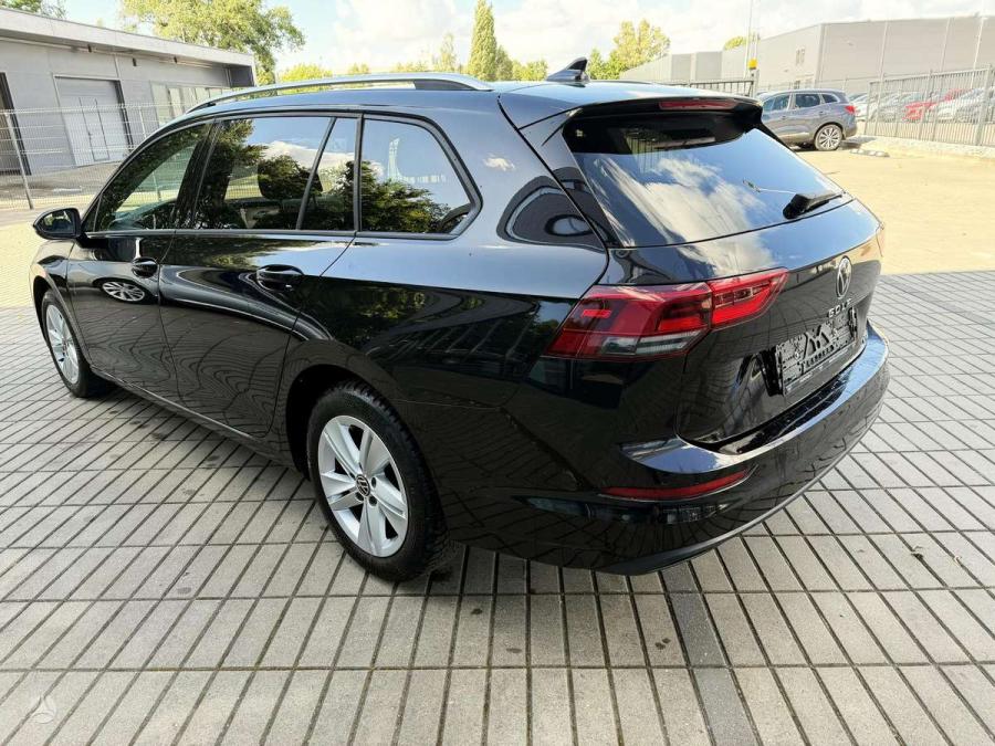 Black Volkswagen Golf 2023 in Kaunas, with an engine capacity of 1.00 L and mileage of 159 thousand km for 14200 €, photo 4 on AUTOMOTO.COM.LV
