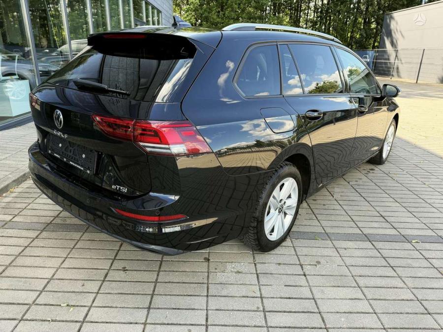 Black Volkswagen Golf 2023 in Kaunas, with an engine capacity of 1.00 L and mileage of 159 thousand km for 14200 €, photo 5 on AUTOMOTO.COM.LV