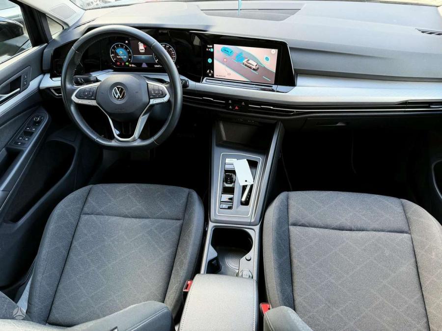 Black Volkswagen Golf 2023 in Kaunas, with an engine capacity of 1.00 L and mileage of 159 thousand km for 14200 €, photo 10 on AUTOMOTO.COM.LV