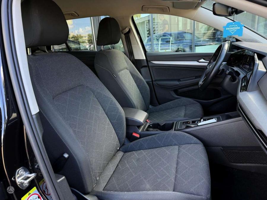 Black Volkswagen Golf 2023 in Kaunas, with an engine capacity of 1.00 L and mileage of 159 thousand km for 14200 €, photo 12 on AUTOMOTO.COM.LV