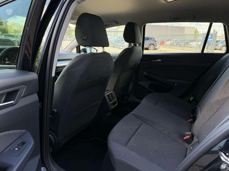 Black Volkswagen Golf 2023 in Kaunas, with an engine capacity of 1.00 L and mileage of 159 thousand km for 14200 €, photo 14 on AUTOMOTO.COM.LV