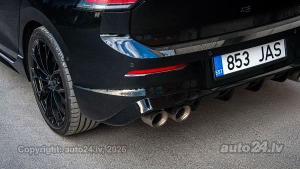 Black Volkswagen Golf 2025 in Tallinn, with an engine capacity of 2.00 L and mileage of 16 thousand km for 68200 €, photo 6 on AUTOMOTO.COM.LV