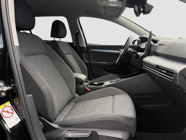 Black Volkswagen Golf 2026 in Parnu, with an engine capacity of 1.50 L and mileage of 9 thousand km for 33900 €, photo 6 on AUTOMOTO.COM.LV