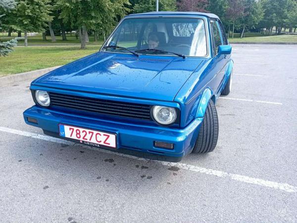 Zils Volkswagen Golf 1980 Kalvarija, ar dzinēja tilpumu 1.46 L un nobraukumu 183 tūkst. km par 4999 €, foto 2 vietnē AUTOMOTO.COM.LV