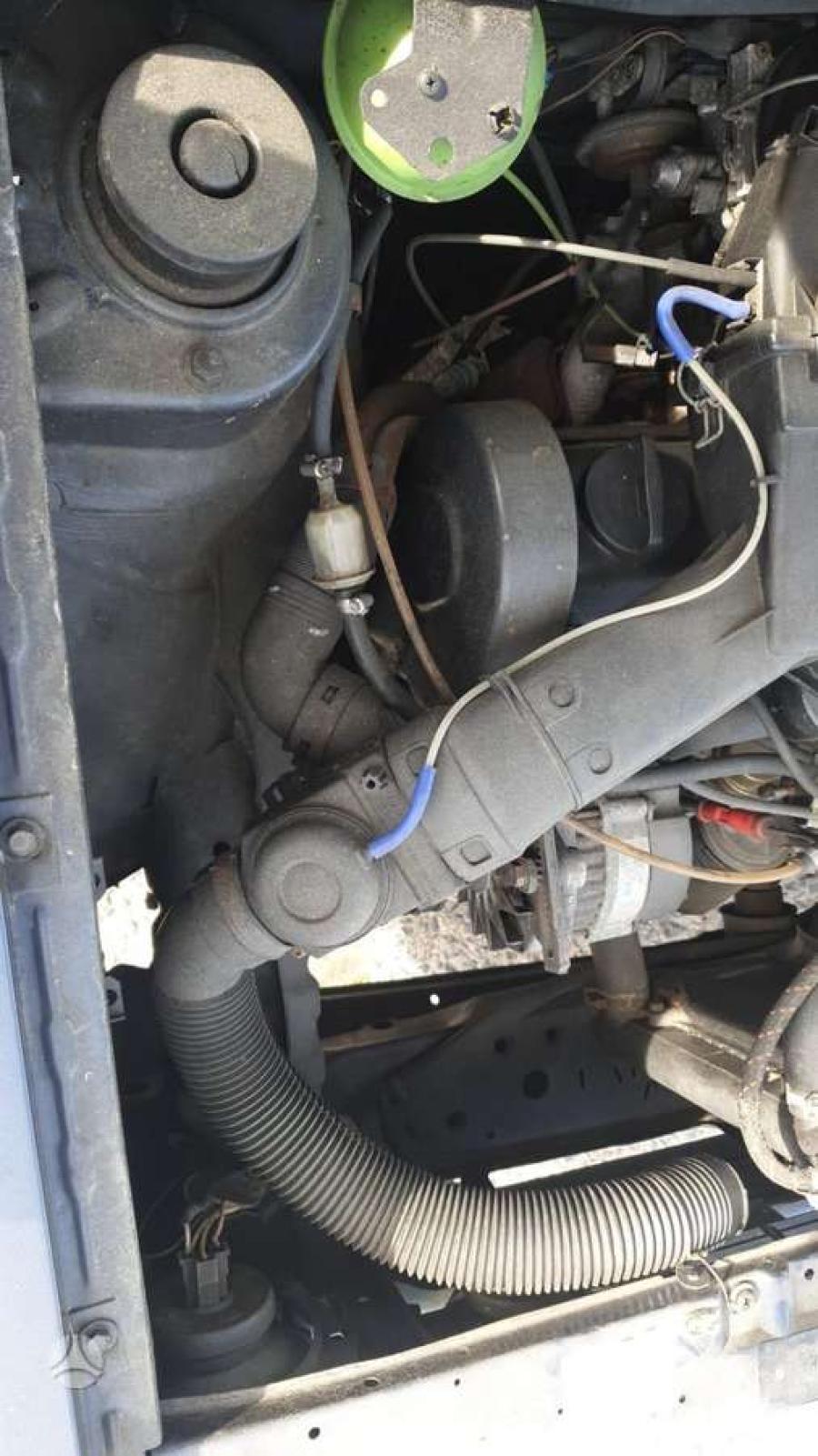 Zils Volkswagen Golf 1986 Kauņa, ar dzinēja tilpumu 1.60 L un nobraukumu 170 tūkst. km par 4800 €, foto 7 vietnē AUTOMOTO.COM.LV