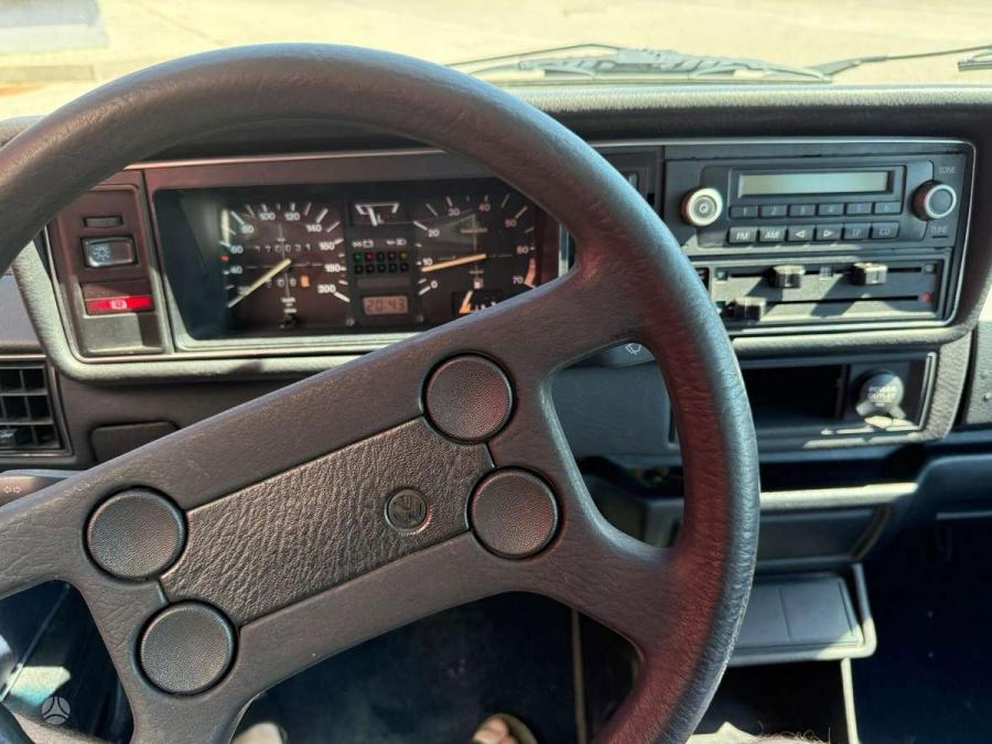 Zils Volkswagen Golf 1986 Kauņa, ar dzinēja tilpumu 1.60 L un nobraukumu 170 tūkst. km par 4800 €, foto 9 vietnē AUTOMOTO.COM.LV