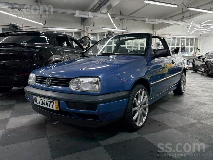 Blue Volkswagen Golf 1994 in Riga, with an engine capacity of 1.80 L and mileage of 156 thousand km for 3599 €, photo 4 on AUTOMOTO.COM.LV
