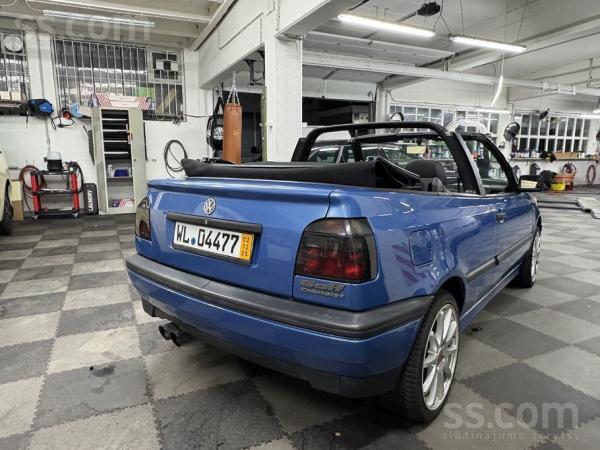 Zils Volkswagen Golf 1994 Rīga, ar dzinēja tilpumu 1.80 L un nobraukumu 156 tūkst. km par 3599 €, foto 4 vietnē AUTOMOTO.COM.LV