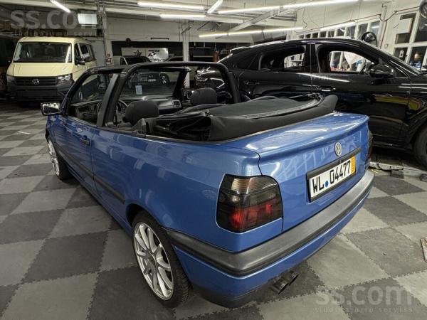 Zils Volkswagen Golf 1994 Rīga, ar dzinēja tilpumu 1.80 L un nobraukumu 156 tūkst. km par 3599 €, foto 5 vietnē AUTOMOTO.COM.LV