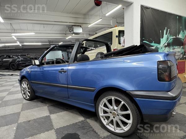 Zils Volkswagen Golf 1994 Rīga, ar dzinēja tilpumu 1.80 L un nobraukumu 156 tūkst. km par 3599 €, foto 6 vietnē AUTOMOTO.COM.LV