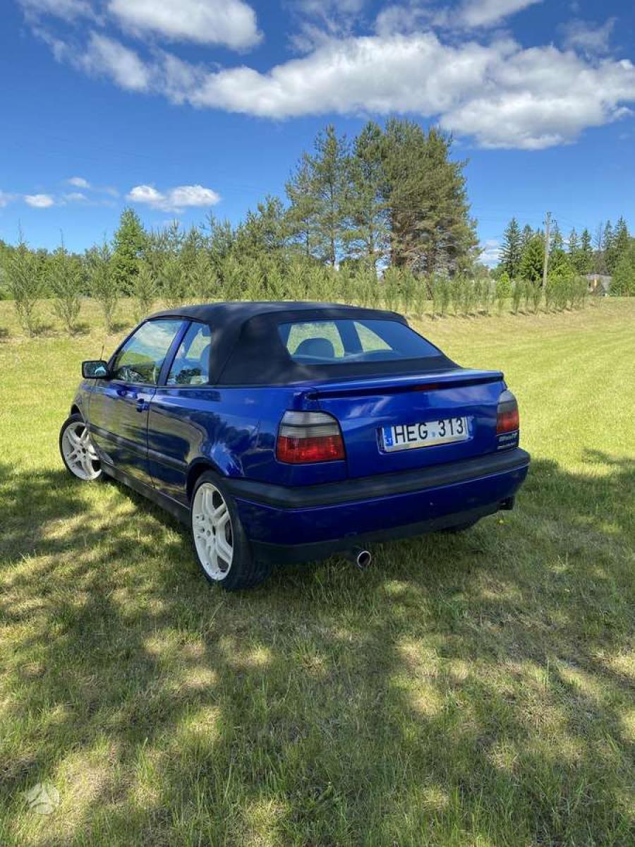 Zils Volkswagen Golf 1996 Kazlų Rūda, ar dzinēja tilpumu 1.78 L un nobraukumu 238 tūkst. km par 2850 €, foto 4 vietnē AUTOMOTO.COM.LV