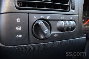 Zils Volkswagen Golf 1999 Rīga, ar dzinēja tilpumu 1.60 L un nobraukumu 208 tūkst. km par 2490 €, foto 15 vietnē AUTOMOTO.COM.LV