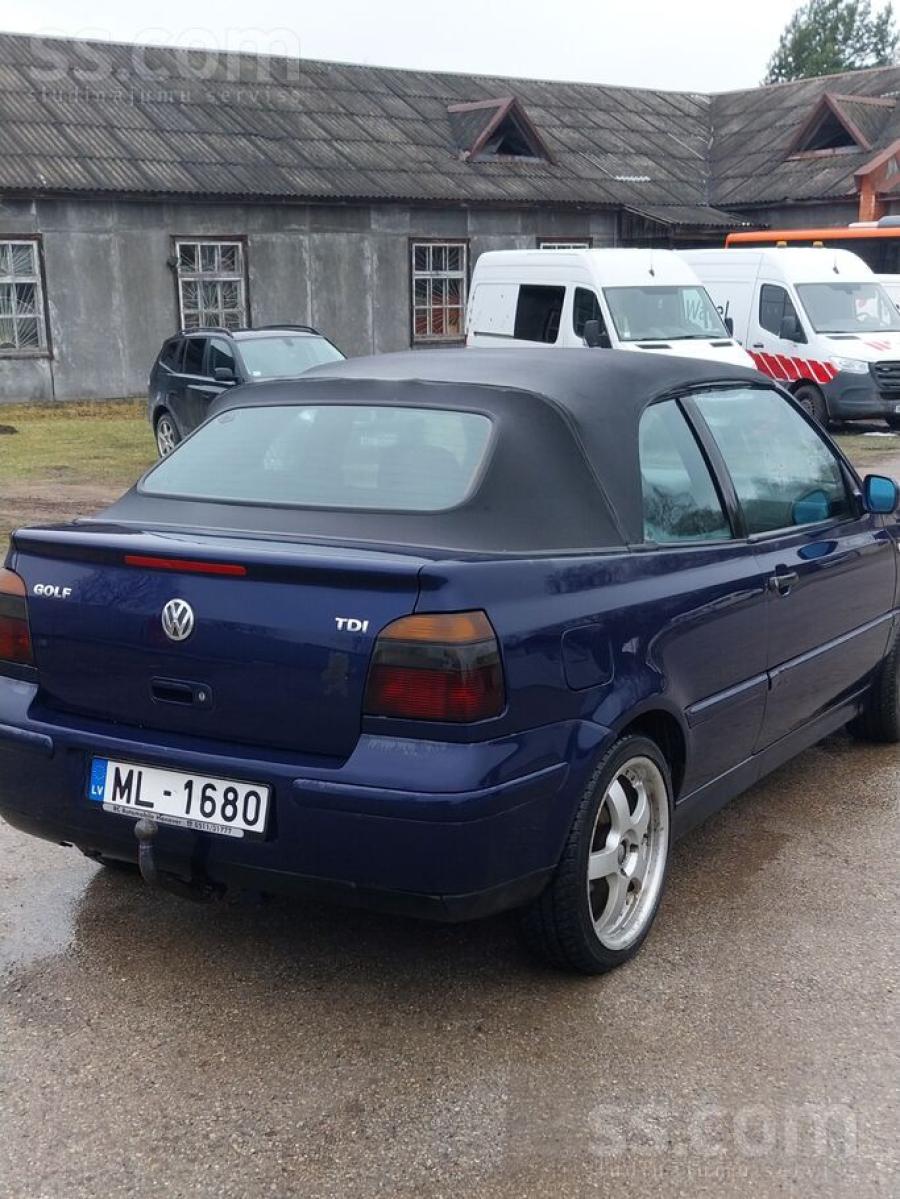 Blue Volkswagen Golf 2000 in Preili, with an engine capacity of 1.90 L and mileage of 260 thousand km for 1300 €, photo 1 on AUTOMOTO.COM.LV