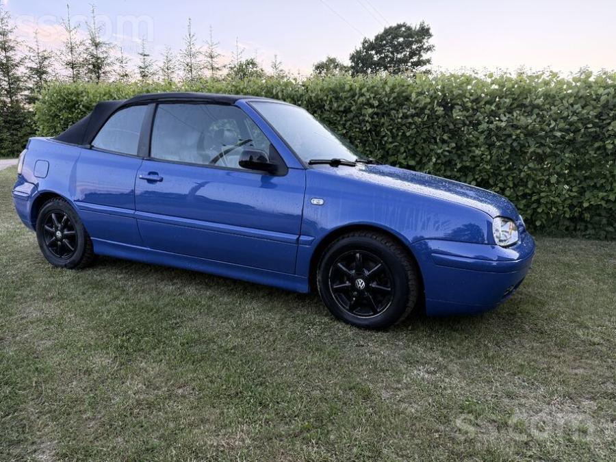 Zils Volkswagen Golf 2000 Preiļi, ar dzinēja tilpumu 1.90 L un nobraukumu 64 tūkst. km par 2800 €, foto 1 vietnē AUTOMOTO.COM.LV