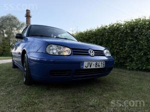 Zils Volkswagen Golf 2000 Preiļi, ar dzinēja tilpumu 1.90 L un nobraukumu 64 tūkst. km par 2800 €, foto 3 vietnē AUTOMOTO.COM.LV