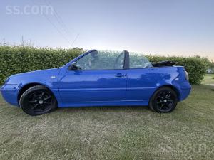 Zils Volkswagen Golf 2000 Preiļi, ar dzinēja tilpumu 1.90 L un nobraukumu 64 tūkst. km par 2800 €, foto 5 vietnē AUTOMOTO.COM.LV