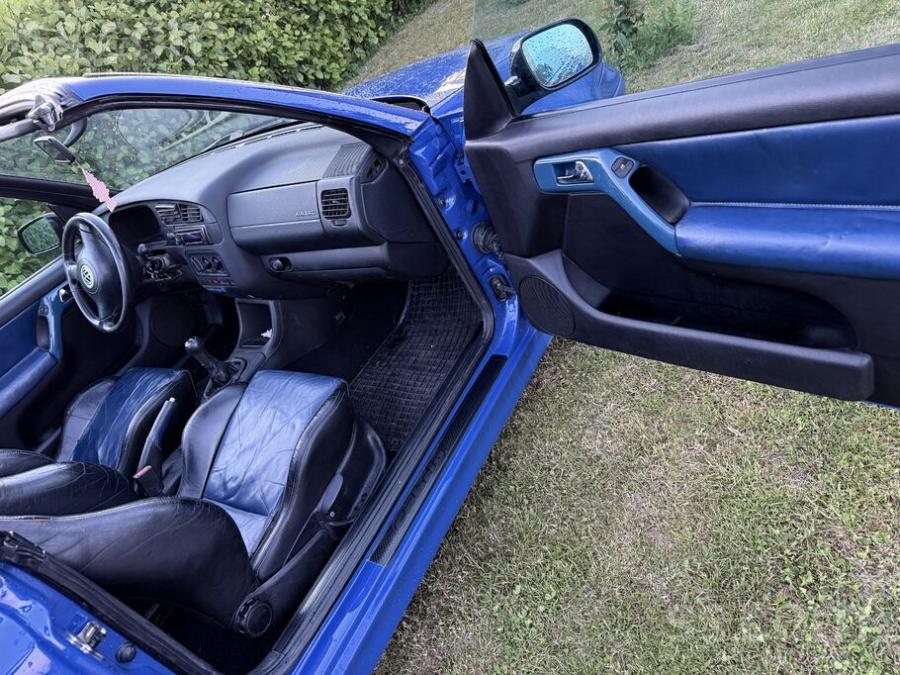 Zils Volkswagen Golf 2000 Preiļi, ar dzinēja tilpumu 1.90 L un nobraukumu 64 tūkst. km par 2800 €, foto 6 vietnē AUTOMOTO.COM.LV
