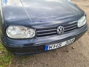 Blue Volkswagen Golf 2000 in Druskininkai, with an engine capacity of 1.78 L and mileage of 325 thousand km for 1700 €, photo 3 on AUTOMOTO.COM.LV