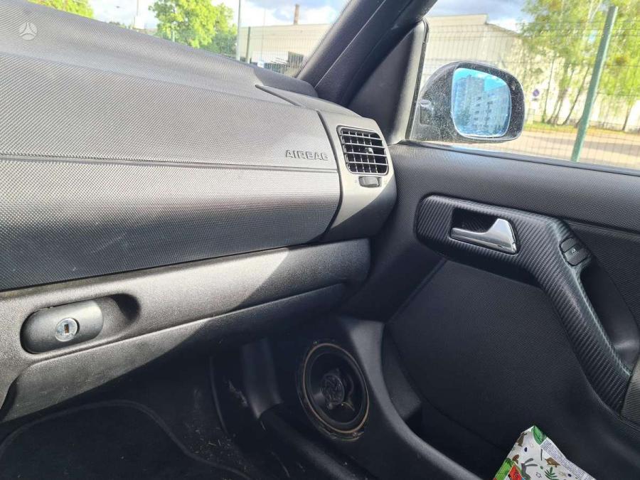 Blue Volkswagen Golf 2000 in Druskininkai, with an engine capacity of 1.78 L and mileage of 325 thousand km for 1700 €, photo 13 on AUTOMOTO.COM.LV
