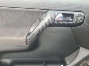 Blue Volkswagen Golf 2000 in Druskininkai, with an engine capacity of 1.78 L and mileage of 325 thousand km for 1700 €, photo 18 on AUTOMOTO.COM.LV