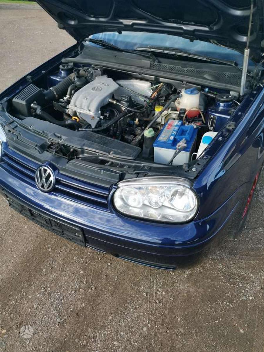 Zils Volkswagen Golf 2000 Zarasai, ar dzinēja tilpumu 1.98 L un nobraukumu 101 tūkst. km par 4449 €, foto 5 vietnē AUTOMOTO.COM.LV