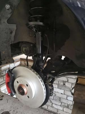 Zils Volkswagen Golf 2000 Zarasai, ar dzinēja tilpumu 1.98 L un nobraukumu 101 tūkst. km par 4449 €, foto 9 vietnē AUTOMOTO.COM.LV