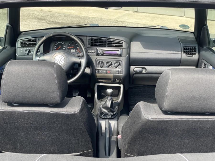 Zils Volkswagen Golf 2002 Rīga, ar dzinēja tilpumu 2.00 L un nobraukumu 236 tūkst. km par 2990 €, foto 3 vietnē AUTOMOTO.COM.LV