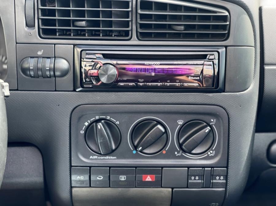 Zils Volkswagen Golf 2002 Rīga, ar dzinēja tilpumu 2.00 L un nobraukumu 236 tūkst. km par 2990 €, foto 5 vietnē AUTOMOTO.COM.LV