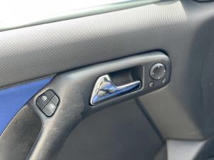 Zils Volkswagen Golf 2002 Rīga, ar dzinēja tilpumu 2.00 L un nobraukumu 236 tūkst. km par 2990 €, foto 8 vietnē AUTOMOTO.COM.LV