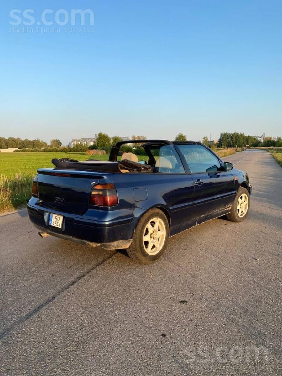 Blue Volkswagen Golf 2002 in Jekabpils, with an engine capacity of 1.90 L and mileage of 99 thousand km for 1100 €, photo 3 on AUTOMOTO.COM.LV