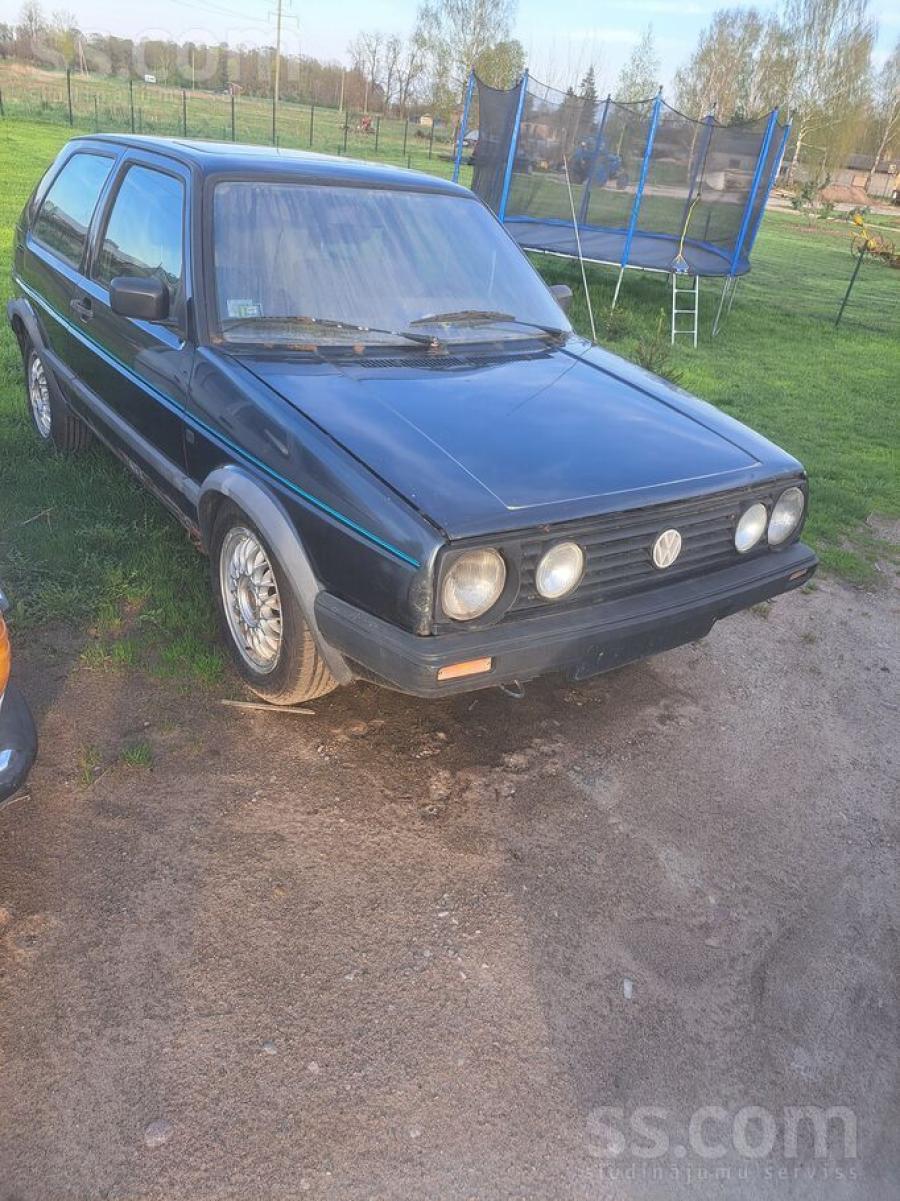 Zils Volkswagen Golf 1990 Dobele, ar dzinēja tilpumu 1.60 L un nobraukumu 317 tūkst. km par 800 €, foto 1 vietnē AUTOMOTO.COM.LV