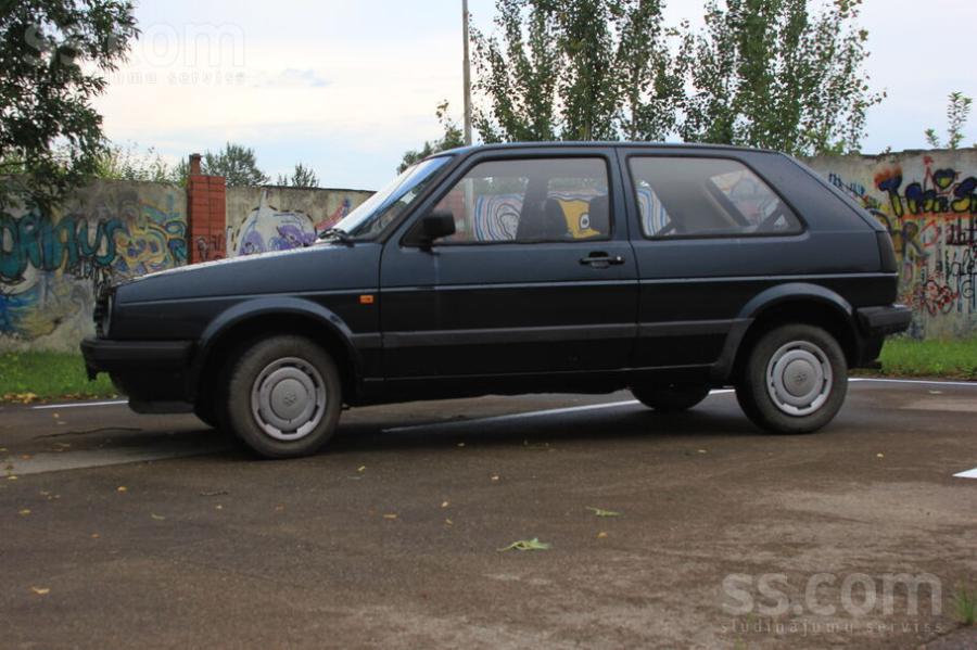 Zils Volkswagen Golf 1991 Dobele, ar dzinēja tilpumu 1.30 L un nobraukumu 242 tūkst. km par 1400 €, foto 2 vietnē AUTOMOTO.COM.LV