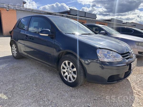Blue Volkswagen Golf 2006 in Riga, with an engine capacity of 1.90 L and mileage of 432 thousand km for 1000 €, photo 2 on AUTOMOTO.COM.LV