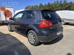 Blue Volkswagen Golf 2006 in Riga, with an engine capacity of 1.90 L and mileage of 432 thousand km for 1000 €, photo 5 on AUTOMOTO.COM.LV