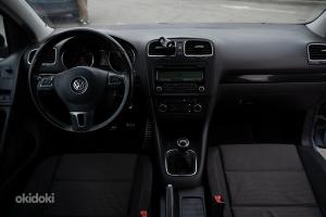 Zils Volkswagen Golf 2009 Tallina, ar dzinēja tilpumu 2.00 L un nobraukumu 223 tūkst. km par 3500 €, foto 7 vietnē AUTOMOTO.COM.LV
