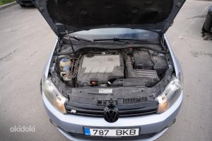 Zils Volkswagen Golf 2009 Tallina, ar dzinēja tilpumu 2.00 L un nobraukumu 223 tūkst. km par 3500 €, foto 12 vietnē AUTOMOTO.COM.LV