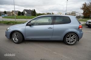 Zils Volkswagen Golf 2009 Tallina, ar dzinēja tilpumu 2.00 L un nobraukumu 223 tūkst. km par 3500 €, foto 13 vietnē AUTOMOTO.COM.LV