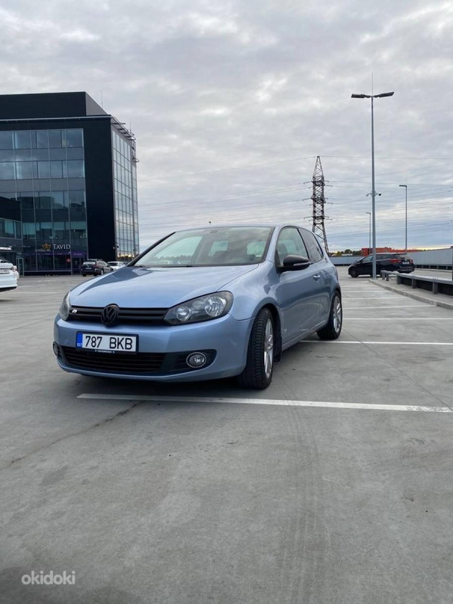 Zils Volkswagen Golf 2009 Tallina, ar dzinēja tilpumu 2.00 L un nobraukumu 223 tūkst. km par 3500 €, foto 17 vietnē AUTOMOTO.COM.LV