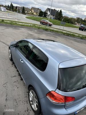 Zils Volkswagen Golf 2009 Tallina, ar dzinēja tilpumu 2.00 L un nobraukumu 223 tūkst. km par 3500 €, foto 30 vietnē AUTOMOTO.COM.LV