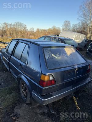 Zils Volkswagen Golf 1983 Valka, ar dzinēja tilpumu 1.60 L un nobraukumu 258 tūkst. km par 400 €, foto 2 vietnē AUTOMOTO.COM.LV