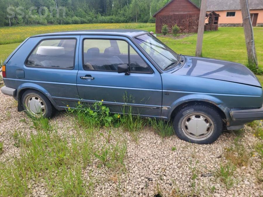Blue Volkswagen Golf 1984 in Jekabpils, with an engine capacity of 1.80 L and mileage of 287 thousand km for 650 €, photo 1 on AUTOMOTO.COM.LV