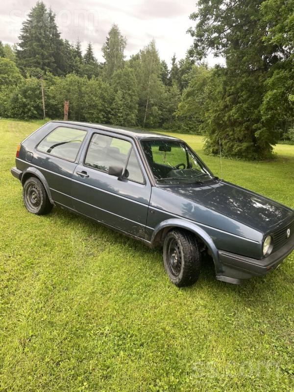 Zils Volkswagen Golf 1986 Valmiera, ar dzinēja tilpumu 1.30 L un nobraukumu 148 tūkst. km par 1700 €, foto 2 vietnē AUTOMOTO.COM.LV